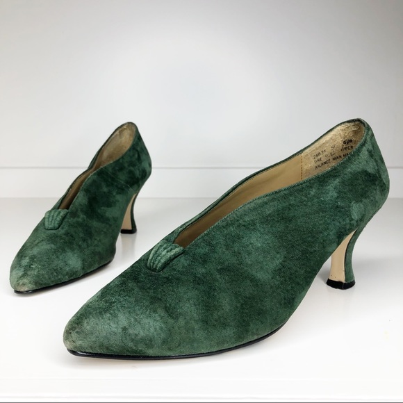 Carriage Court | Shoes | Vintage Green Suede Carriage Court Paula Heels ...